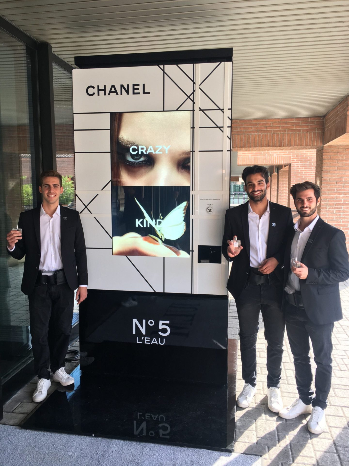 CHANEL - UniversityBox Agency